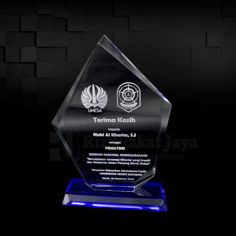 15 Ide Desain Plakat Akrilik Paling Kreatif dan Terpopuler